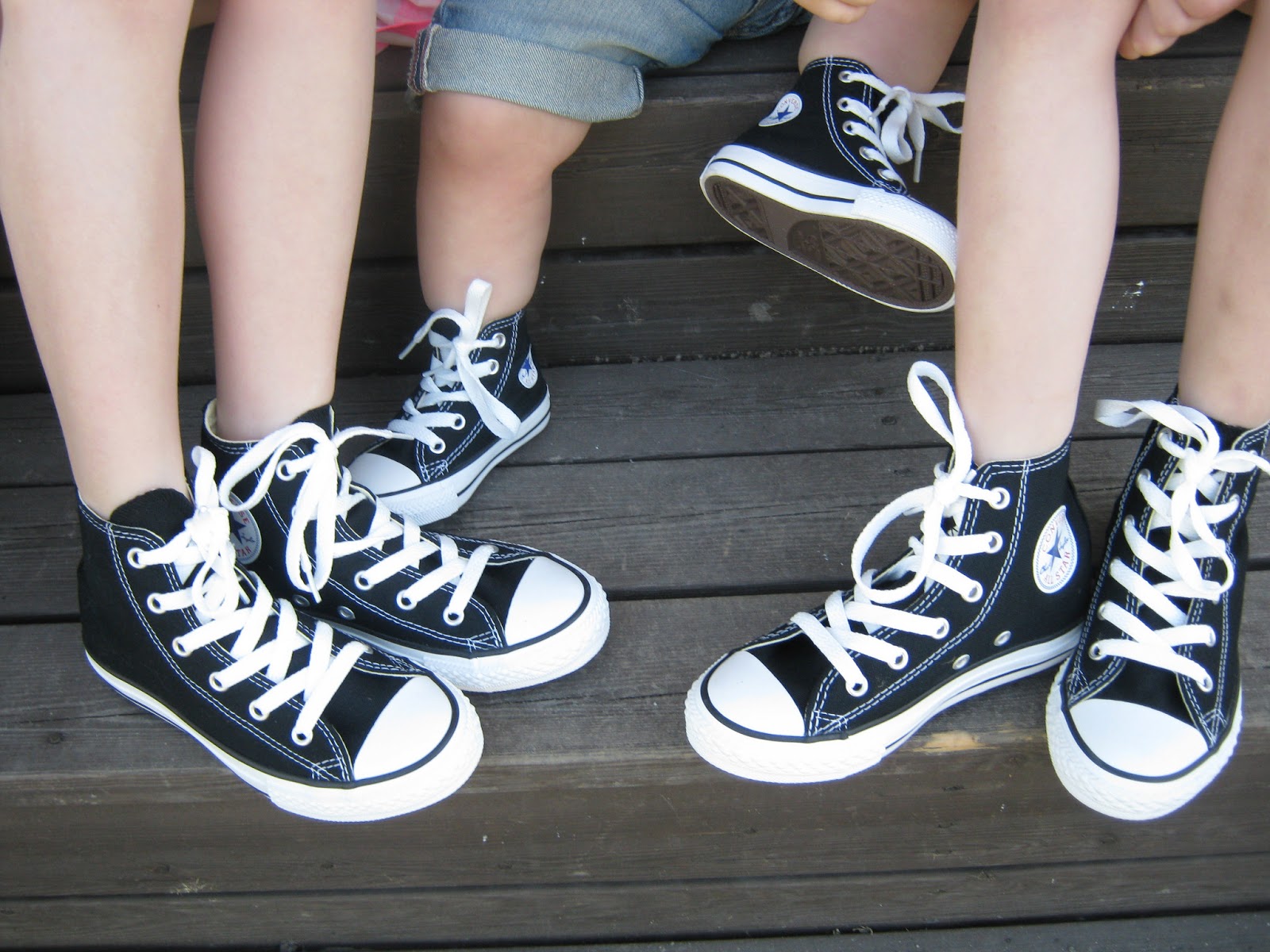 Räpellystä ja sähellystä: Converset x 3