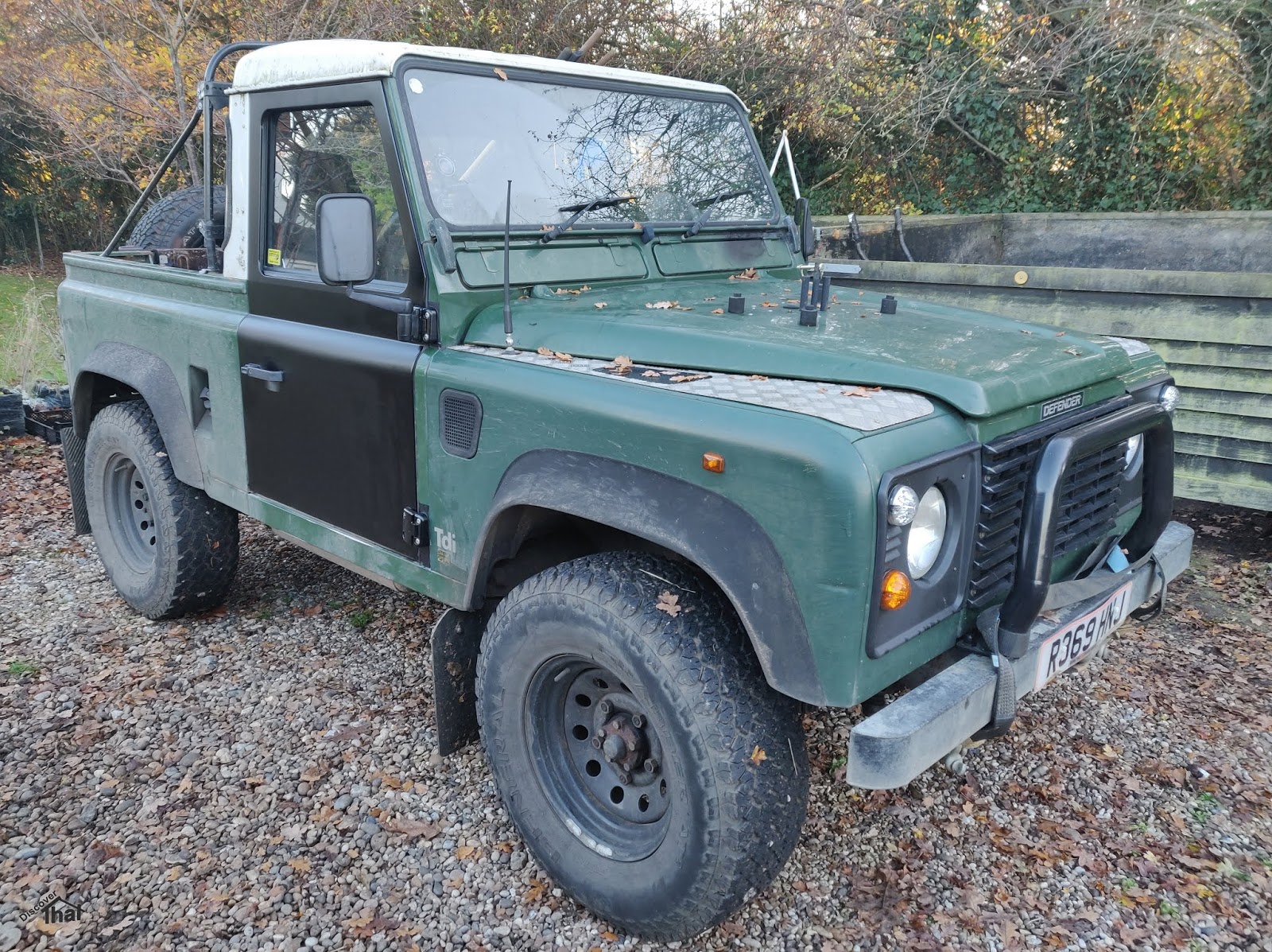 DiscoverThat - Journal: Fitting a Defender front door