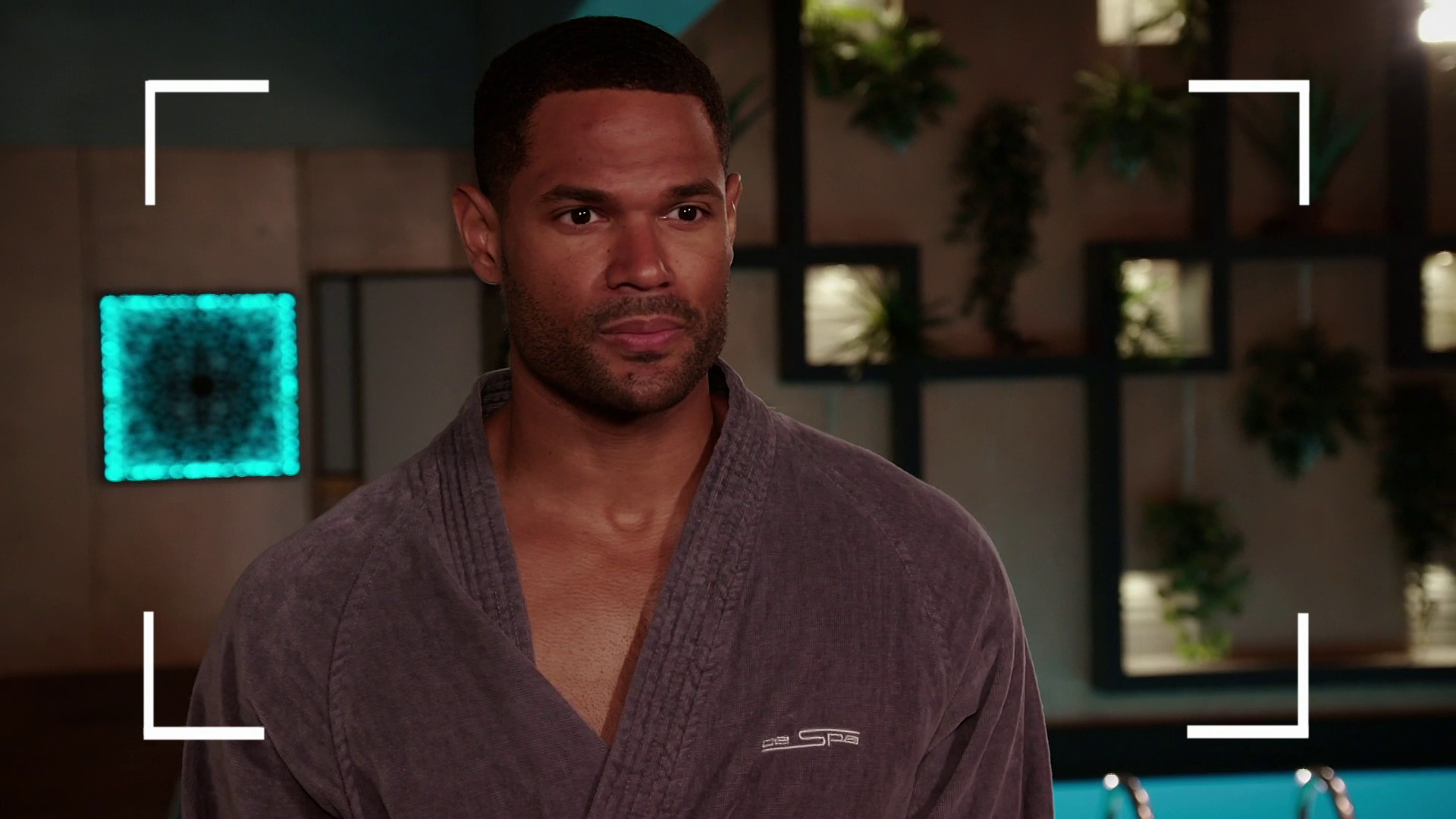 ausCAPS: Davy Eduard King shirtless in De spa 1-88 "Aflevering 88"