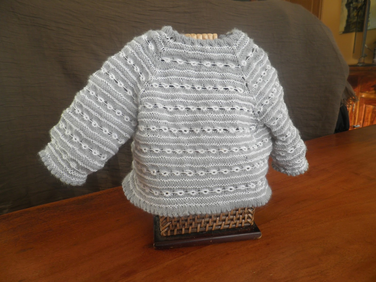 ARTES-ANAS: UN JUBÓN MODERNO CON AIRES VINTAGE, PUNTO PERUANO