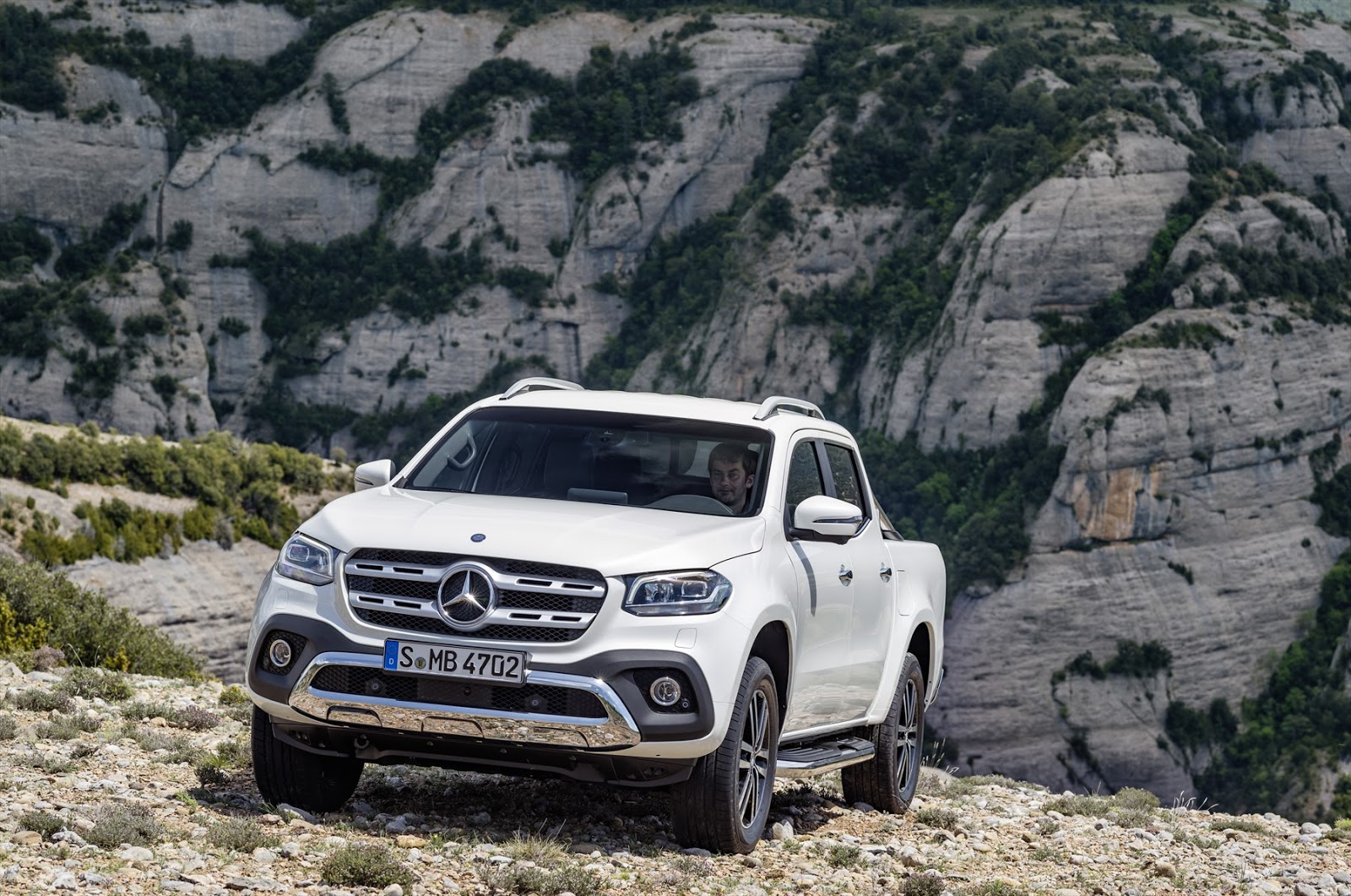Complete 4x4 : NEW Mercedes Benz XClass World launch Cape Town