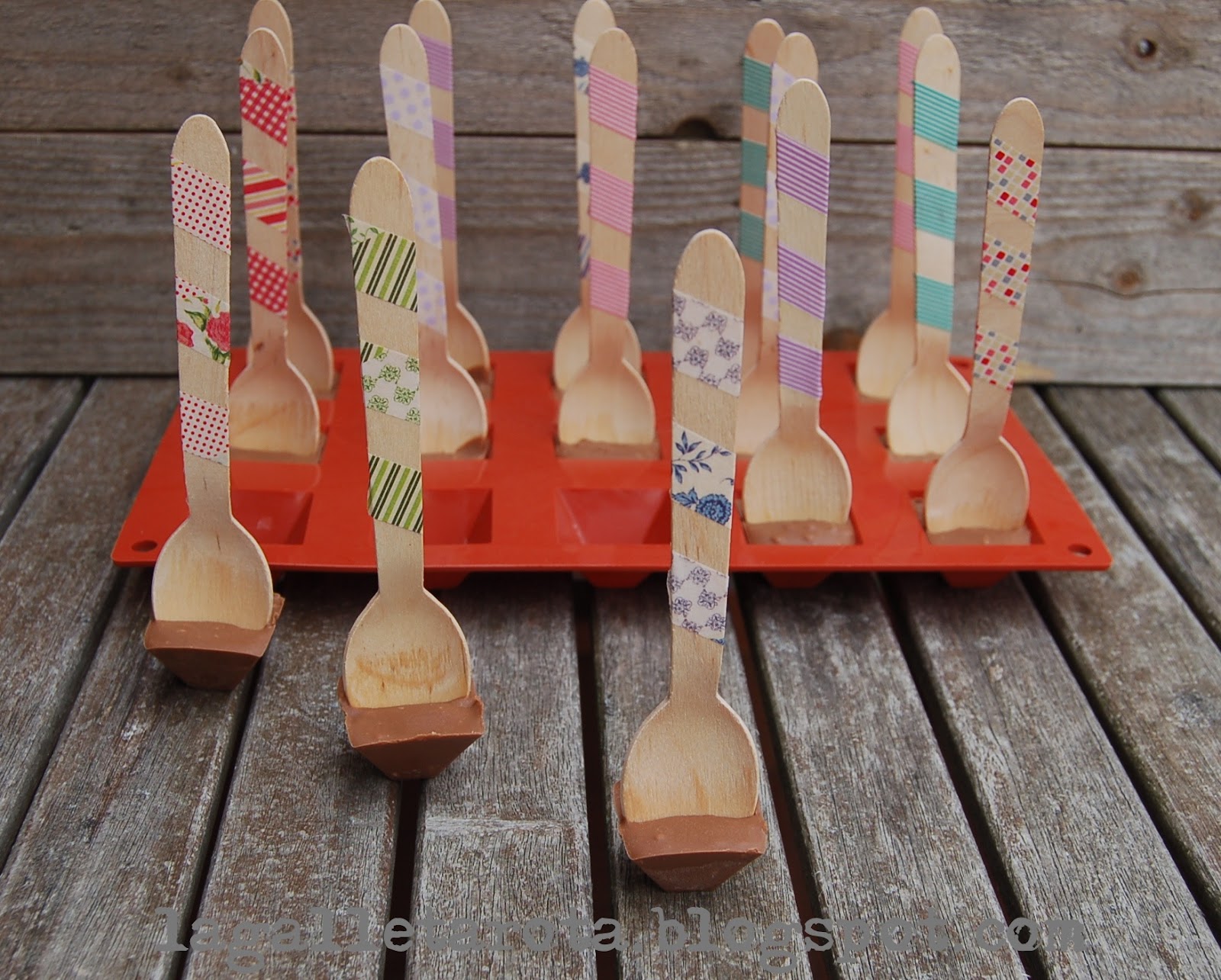 Cucharas de madera decoradas - Imagui