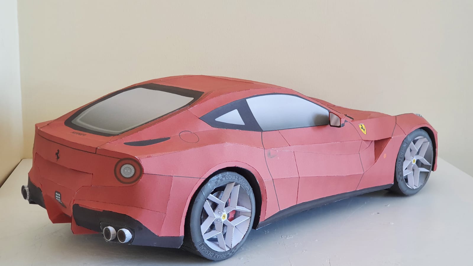 Papercraft Ferrari F12 Berlinetta Fatih Çimke