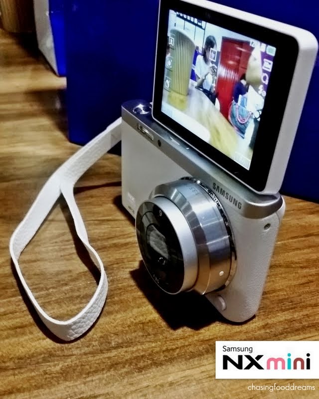 CHASING FOOD DREAMS: Samsung Debuts The New Samsung NX Mini SMART Camera!