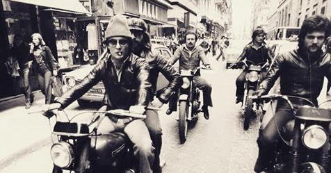 Vecchia foto dei Falchi della Polizia napoletana