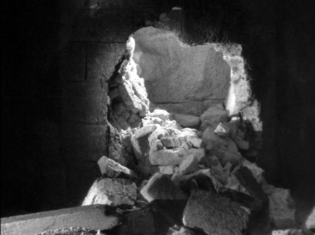 13: THE GHOST OF FRANKENSTEIN / Universal Pictures - 1942