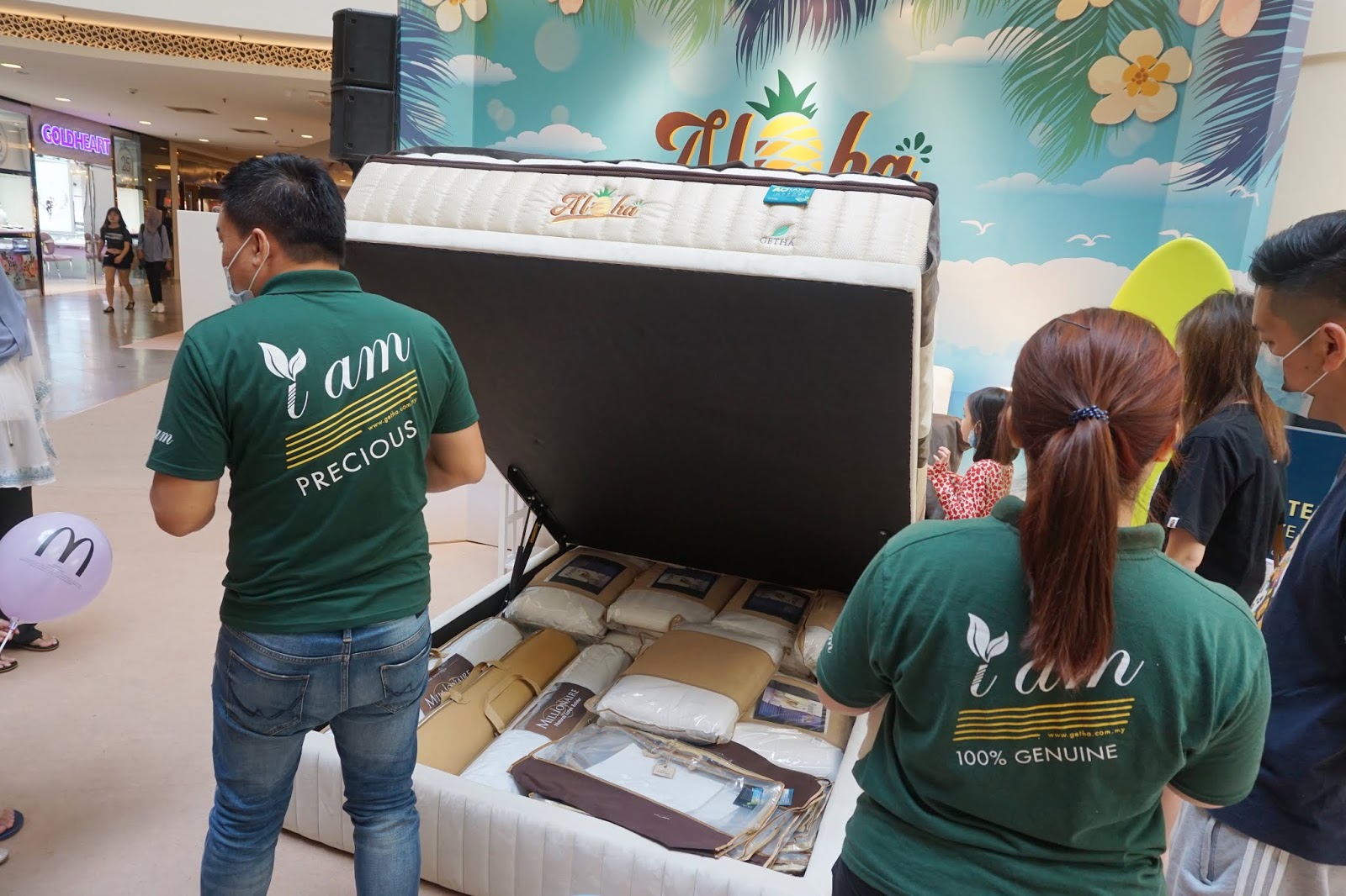 Aloha Getha Roadshow at Mid Valley