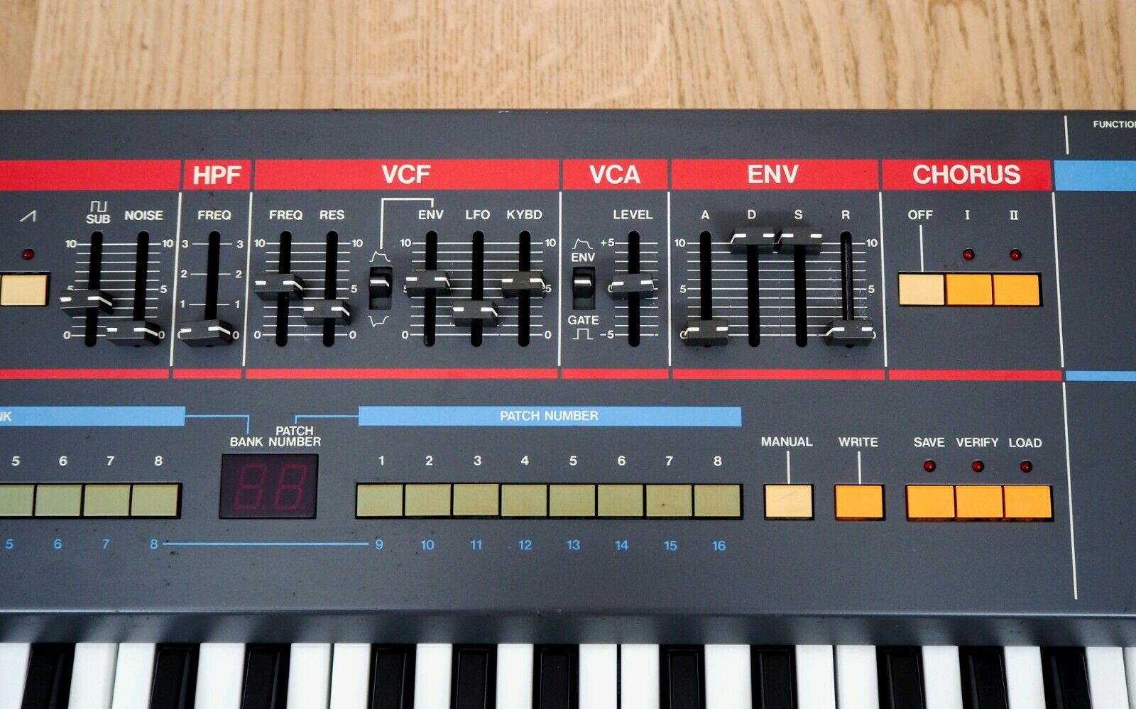 MATRIXSYNTH: 1980s Roland Juno-106 Vintage Analog Synthesizer Fully ...