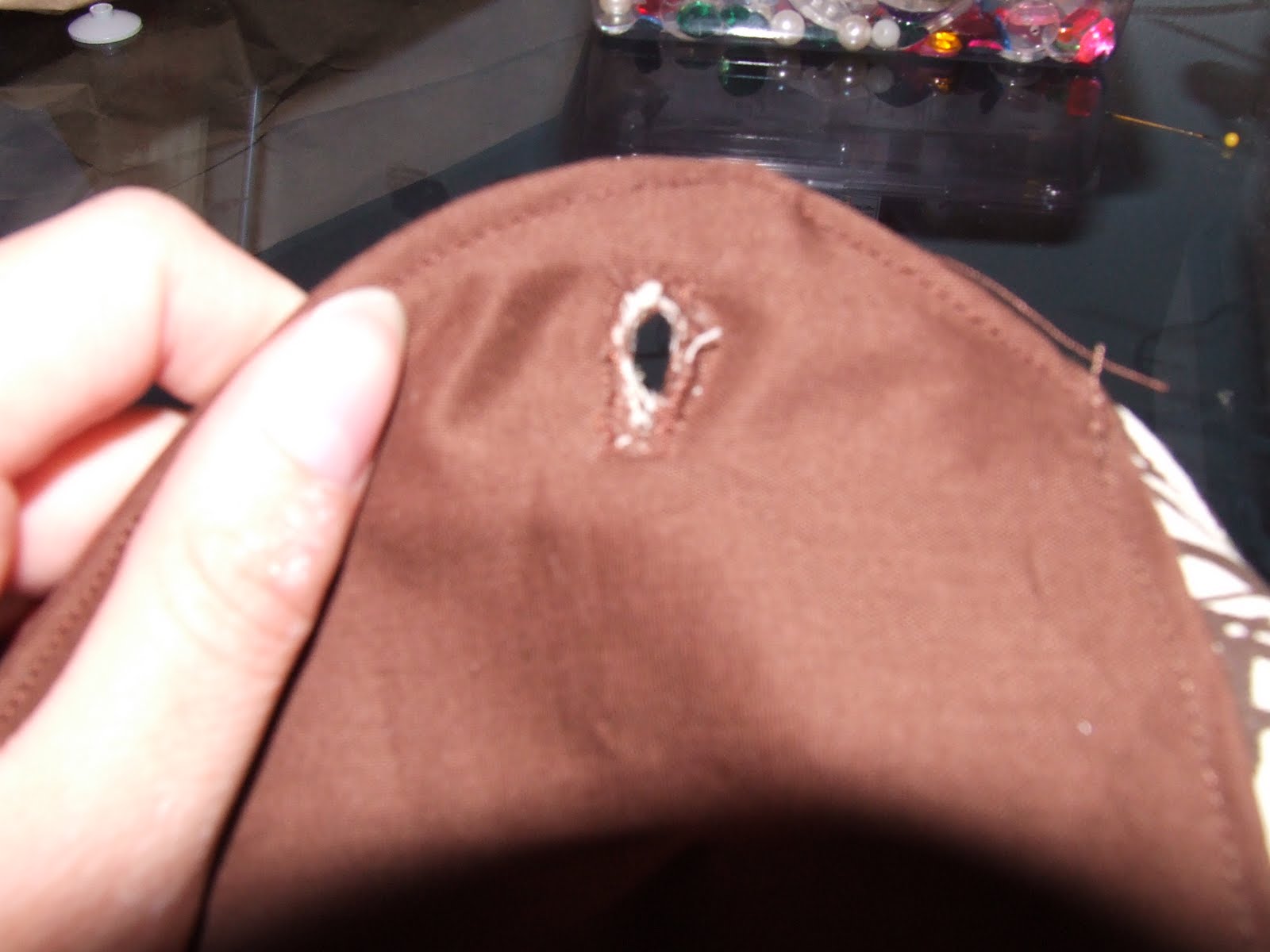 Tutorial Tuesday: Apron that turns into bonnet! - Keeping it Simple