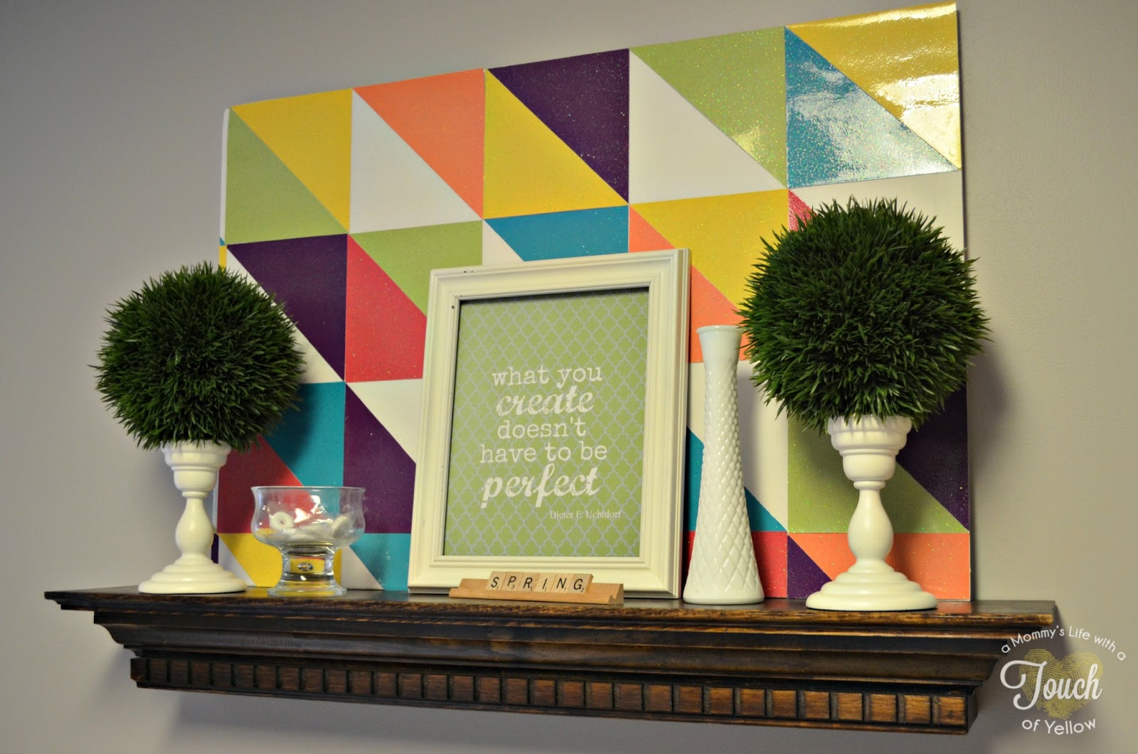 A mommy's life...with a touch of YELLOW: Geometric Triangle Art {Tutorial}