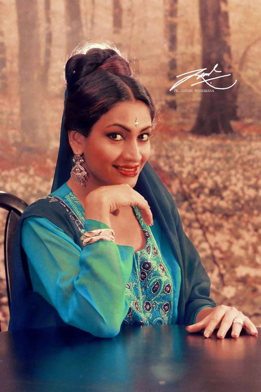 Achala Alas (අචලා අලස්) ~ Sri Lankan Actress Place