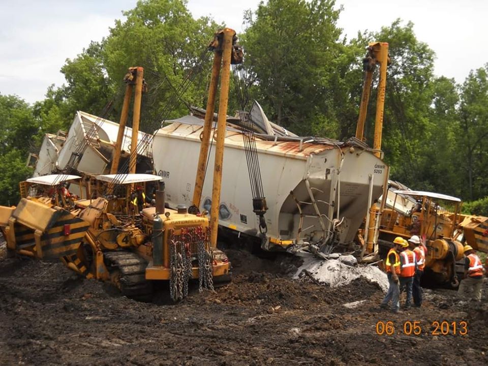 Industrial History: MoW: Sidebooms or sidewinder (a dozer with a boom ...