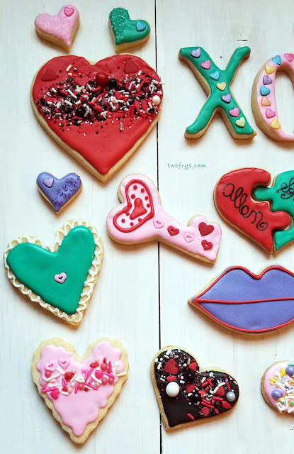Two Frys: Valentine's Day Strawberry Cookies