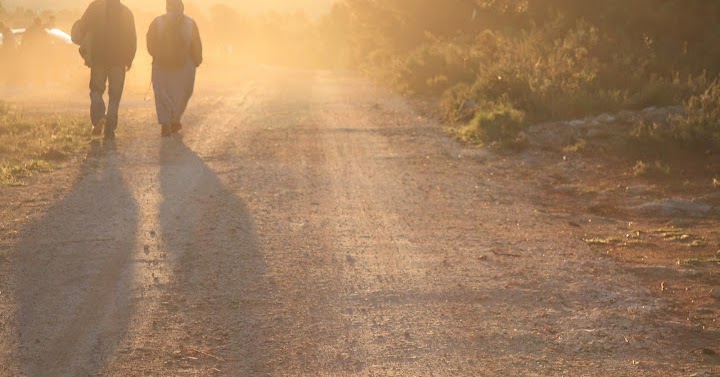 Hymns With A Message: IT IS GLORY JUST TO WALK WITH HIM