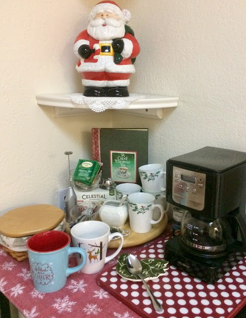 Coffee & Christmas Tea Station