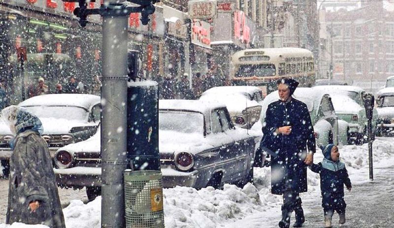 30 Vintage Photos of Cars During Winter in the 1950s and ’60s | Vintage ...