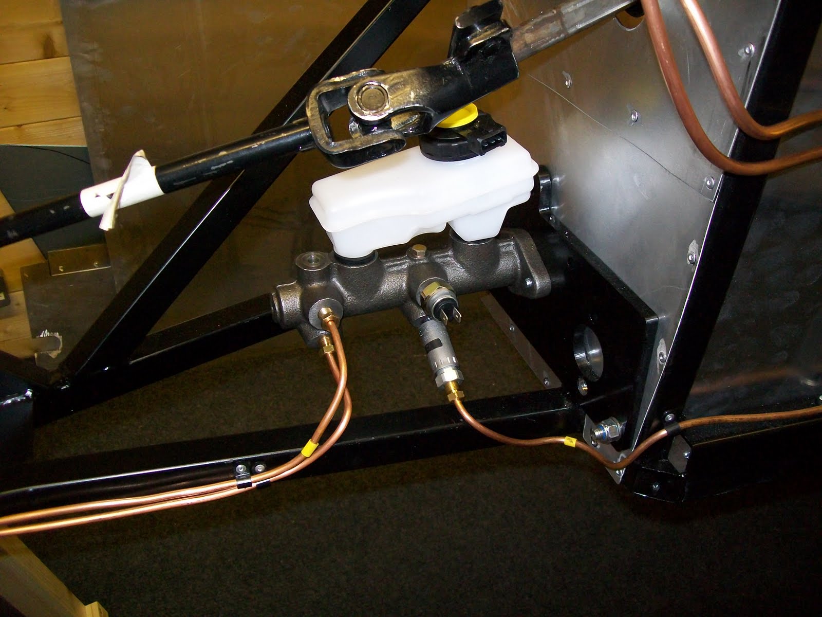 Phill`s Tiger Avon Build Diary: Fuel tank / Steering column / Front ...