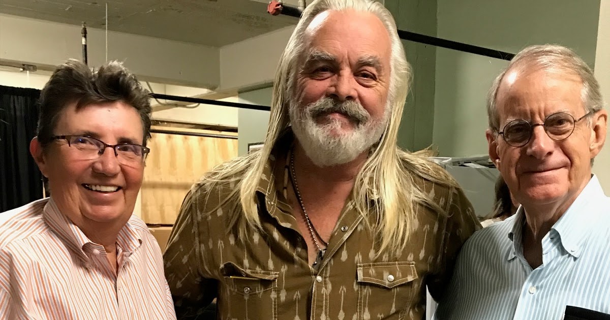 Austin, Texas Daily Photo: Hal, Hal, the gang's all here