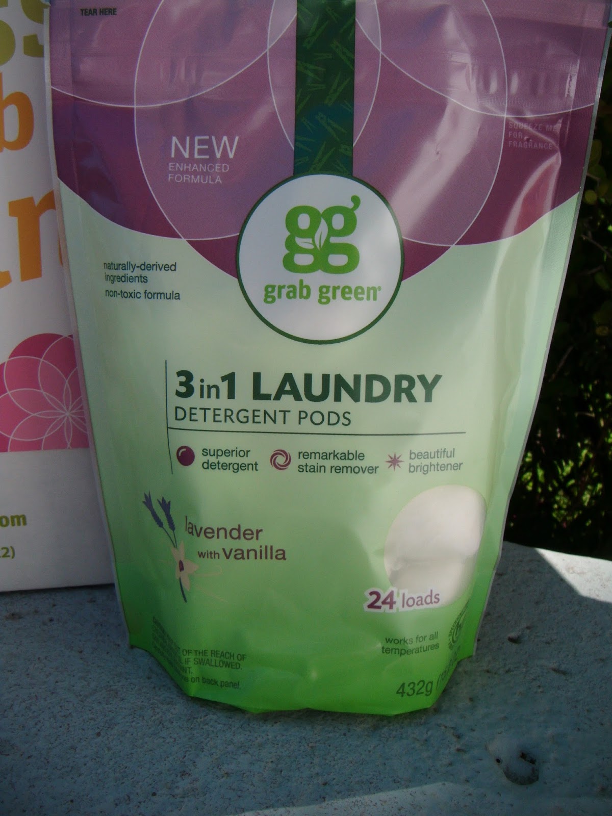 The ABCD Diaries: Grab Green Makes Cleaning Easy + Giveaway! #MomsMeet