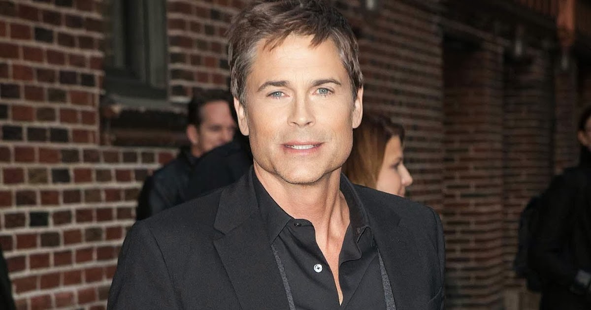 ROB LOWE VISITS THE DAVID LETTERMAN SHOW
