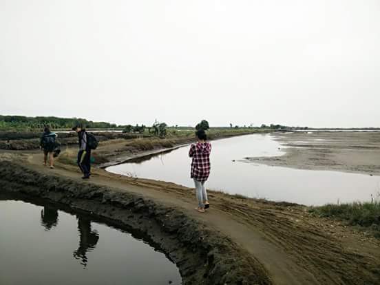 INDAHNYA PANTAI KARANG TIRIS - Indramayu Tradisi