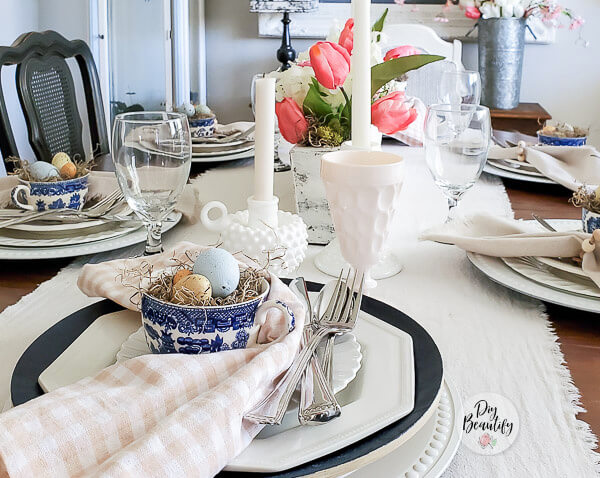 Easy and Thrifty Decorating Ideas for a Spring Table - DIY Beautify ...