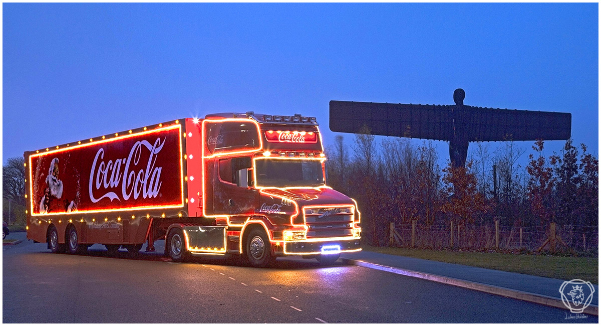 SCANIA: Scania T580 V8 Coca-Cola X-mas truck (GB)