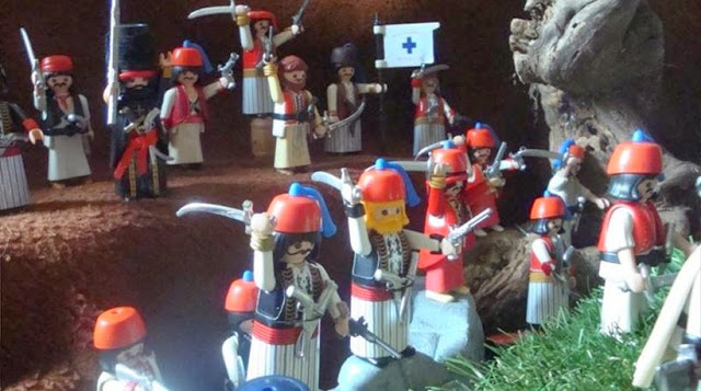 ΦΟΒΕΡΟ ΘΕΑΜΑ.... ΔΕΙΤΕ ΤΗΝ ΜΑΧΗ ΣΤΑ ΔΕΡΒΕΝΑΚΙΑ ΠΟΥ ΕΓΙΝΕ ΣΑΝ ΣΗΜΕΡΑ ...