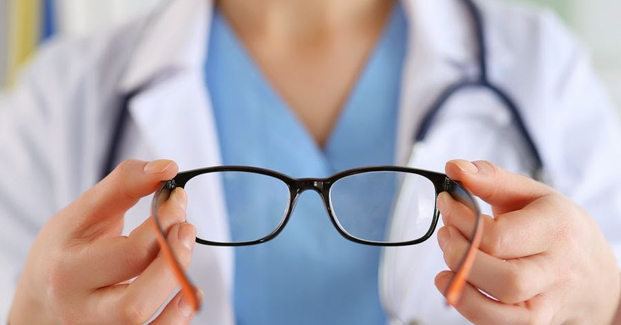 TYPES OF OPHTHALMIC LENS MATERIALS