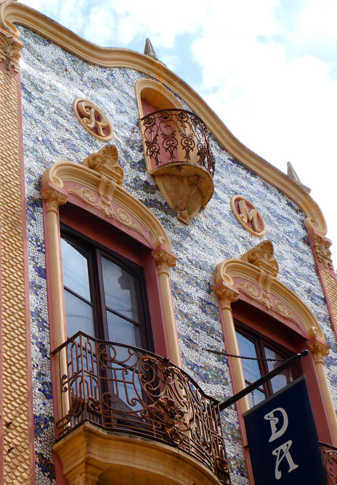 Un pueblo de estilo modernista