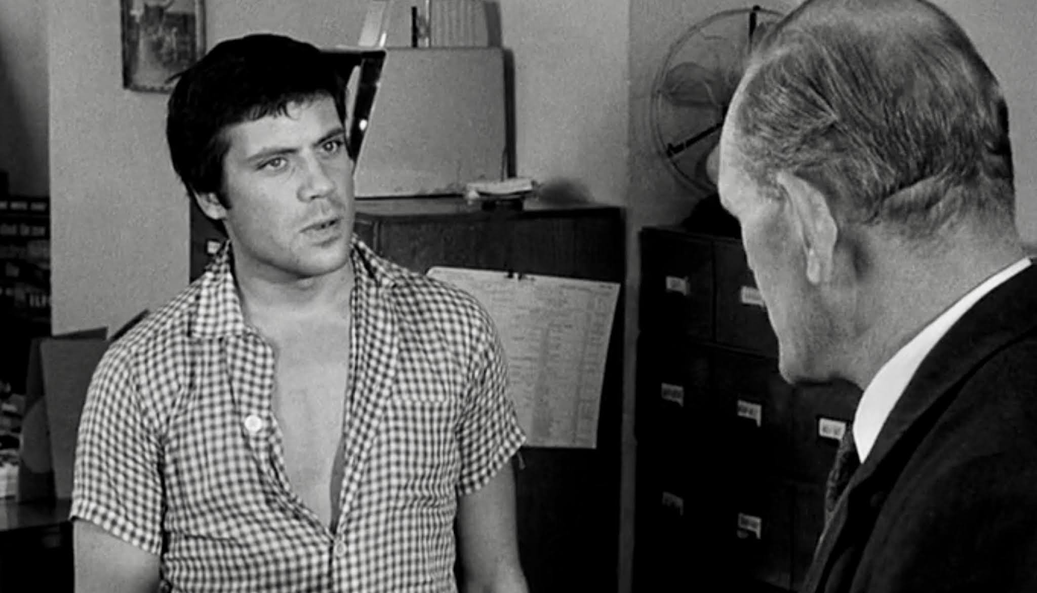 cult film freak: MICHAEL WINNER DIRECTS OLIVER REED RUNNING 'THE SYSTEM'