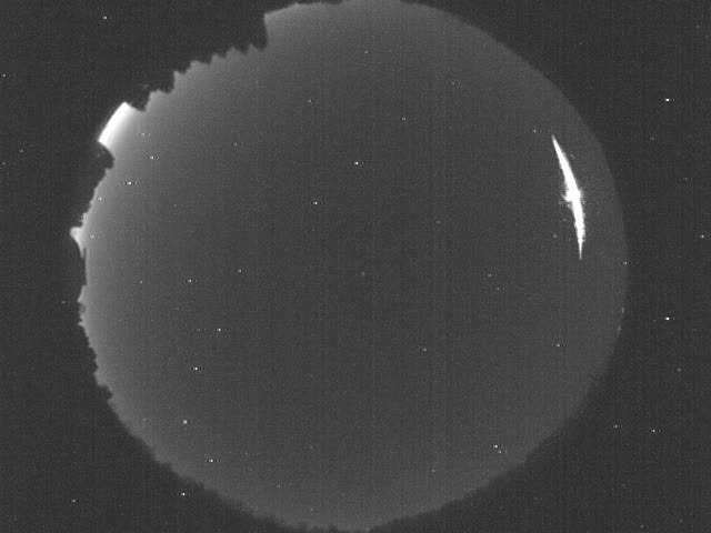 Sciency Thoughts: Fireball meteor over upstate New York.