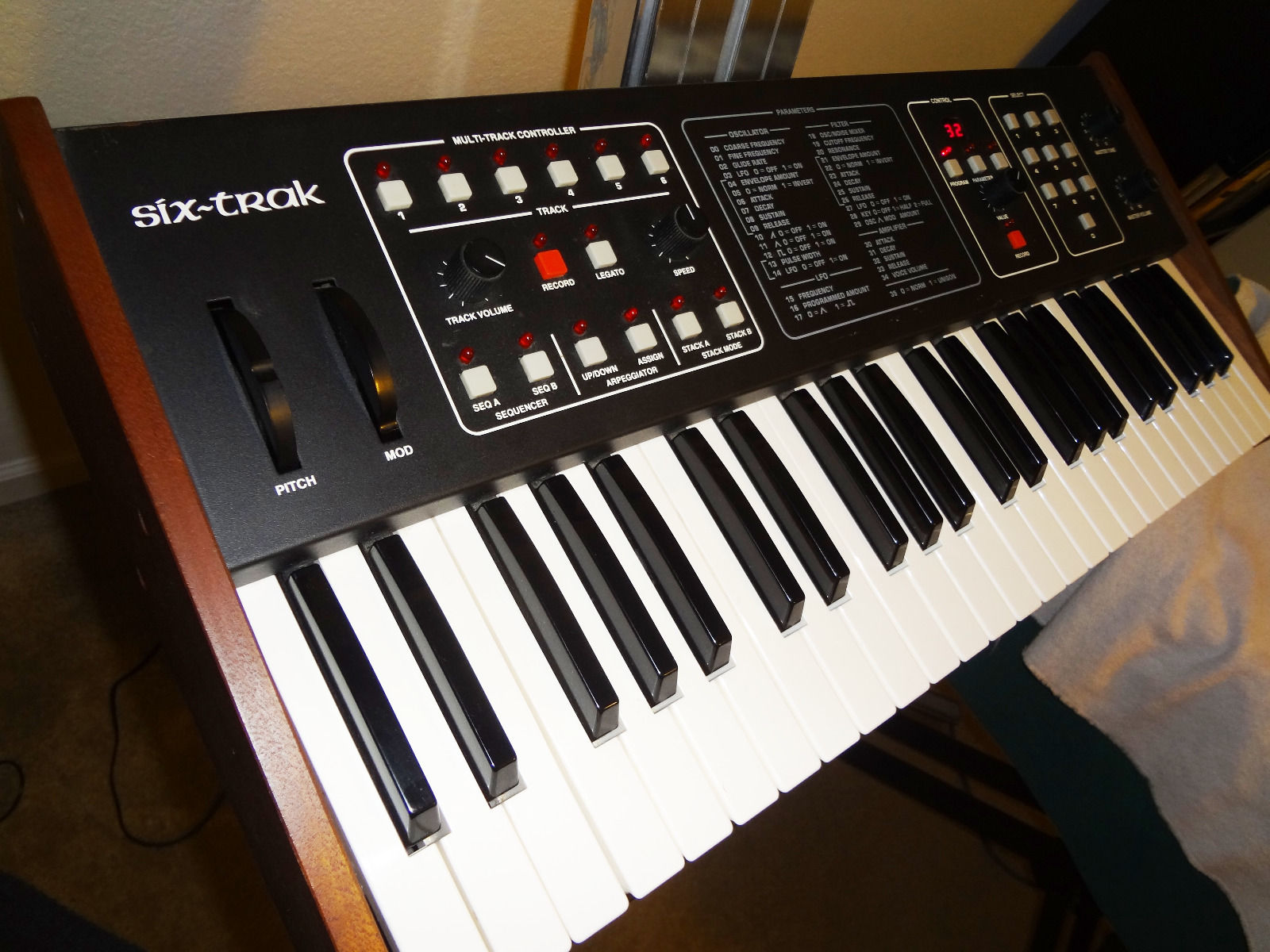 MATRIXSYNTH: Sequential Circuits Six-Trak Analog Synthesizer SN 0151