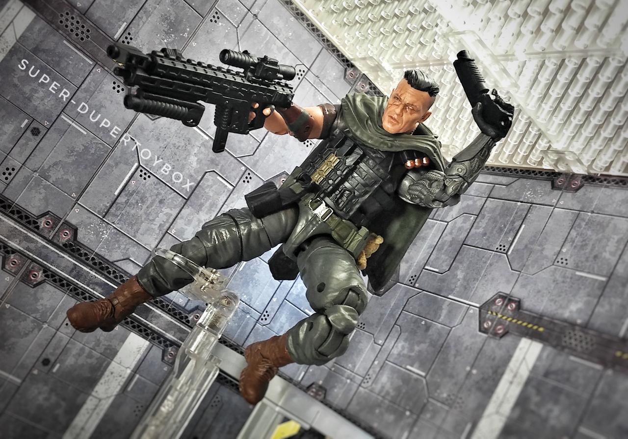Super-DuperToyBox: Marvel Legends Deadpool 2 Cable