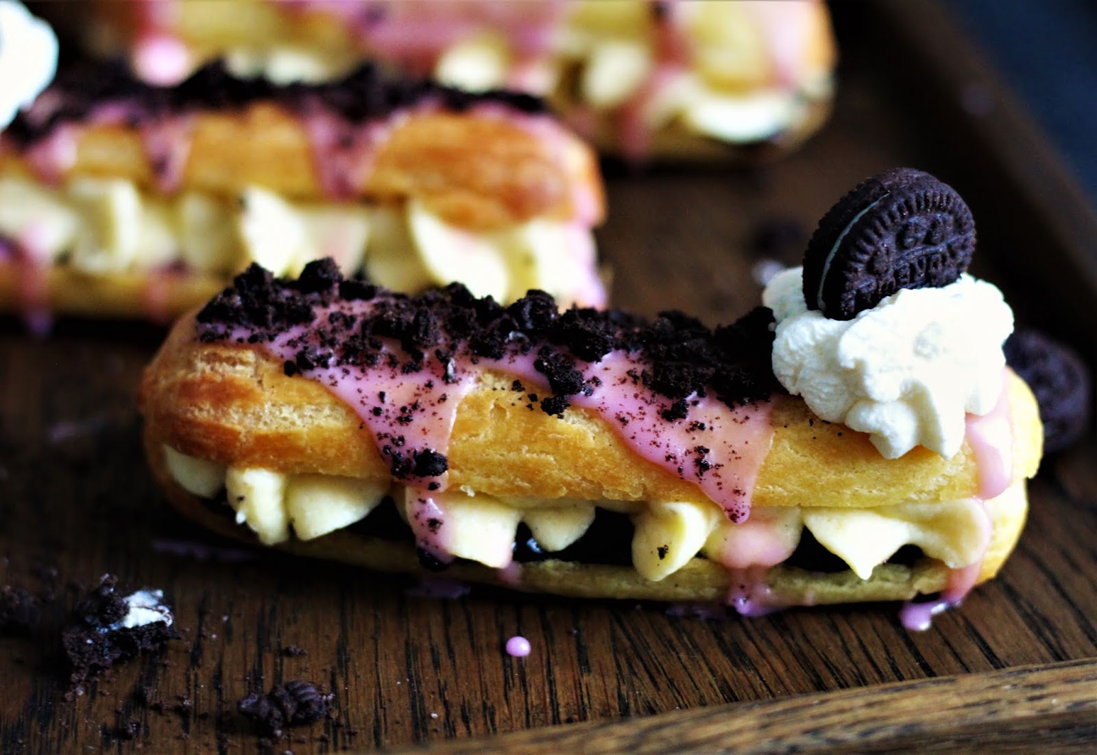 Oreo eclairs