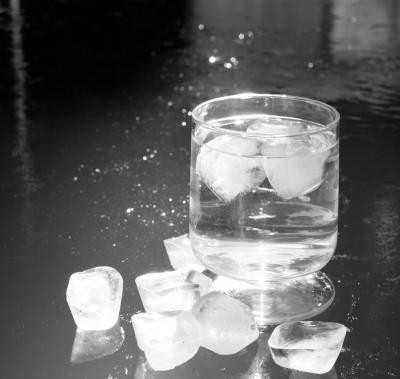 Understanding Chemistry: Why Ice Cubes are Cloudy on the Inside?
