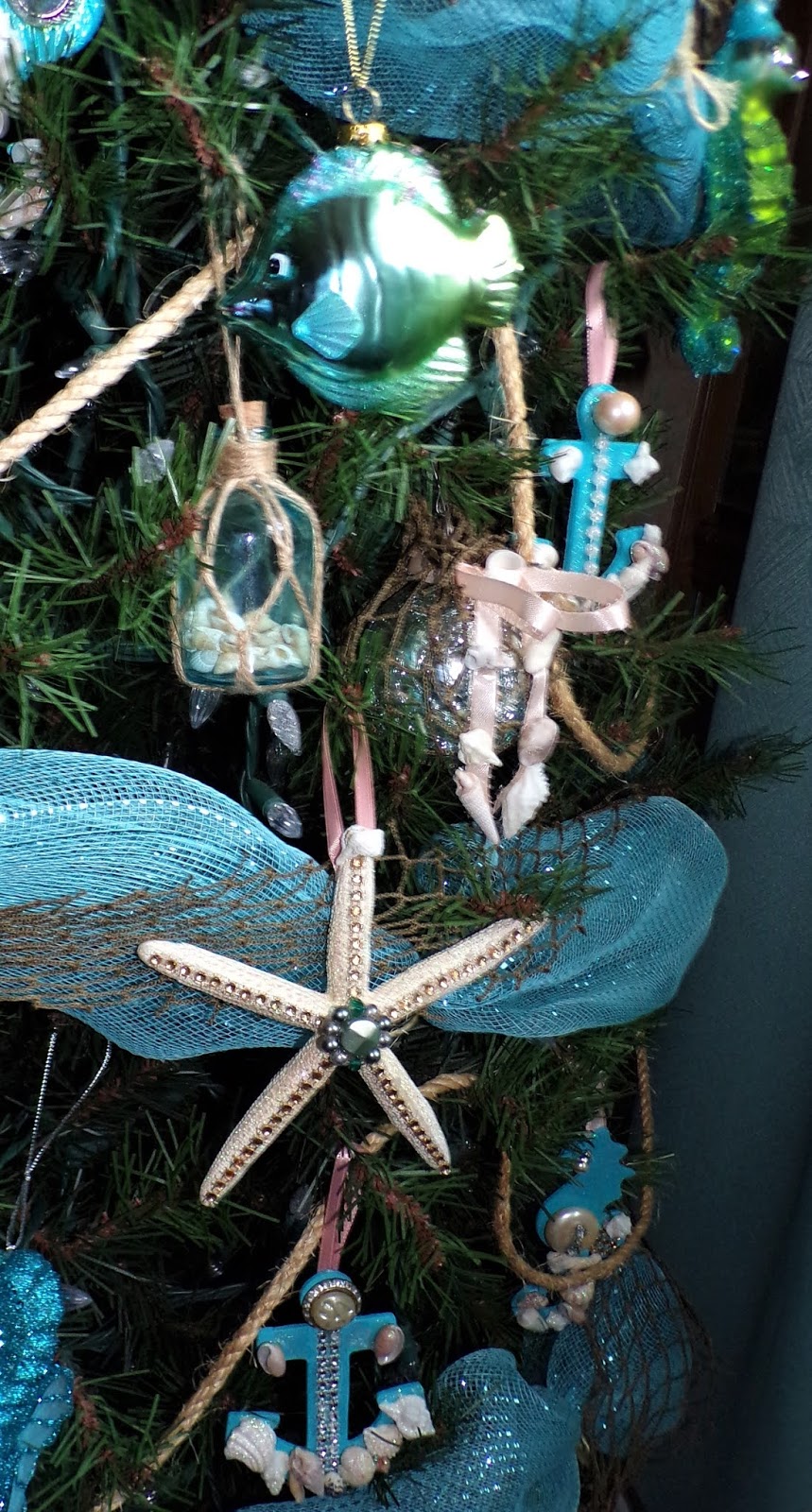 DEBBIE-DABBLE BLOG: "Under the Sea" Themed Tree, 2020