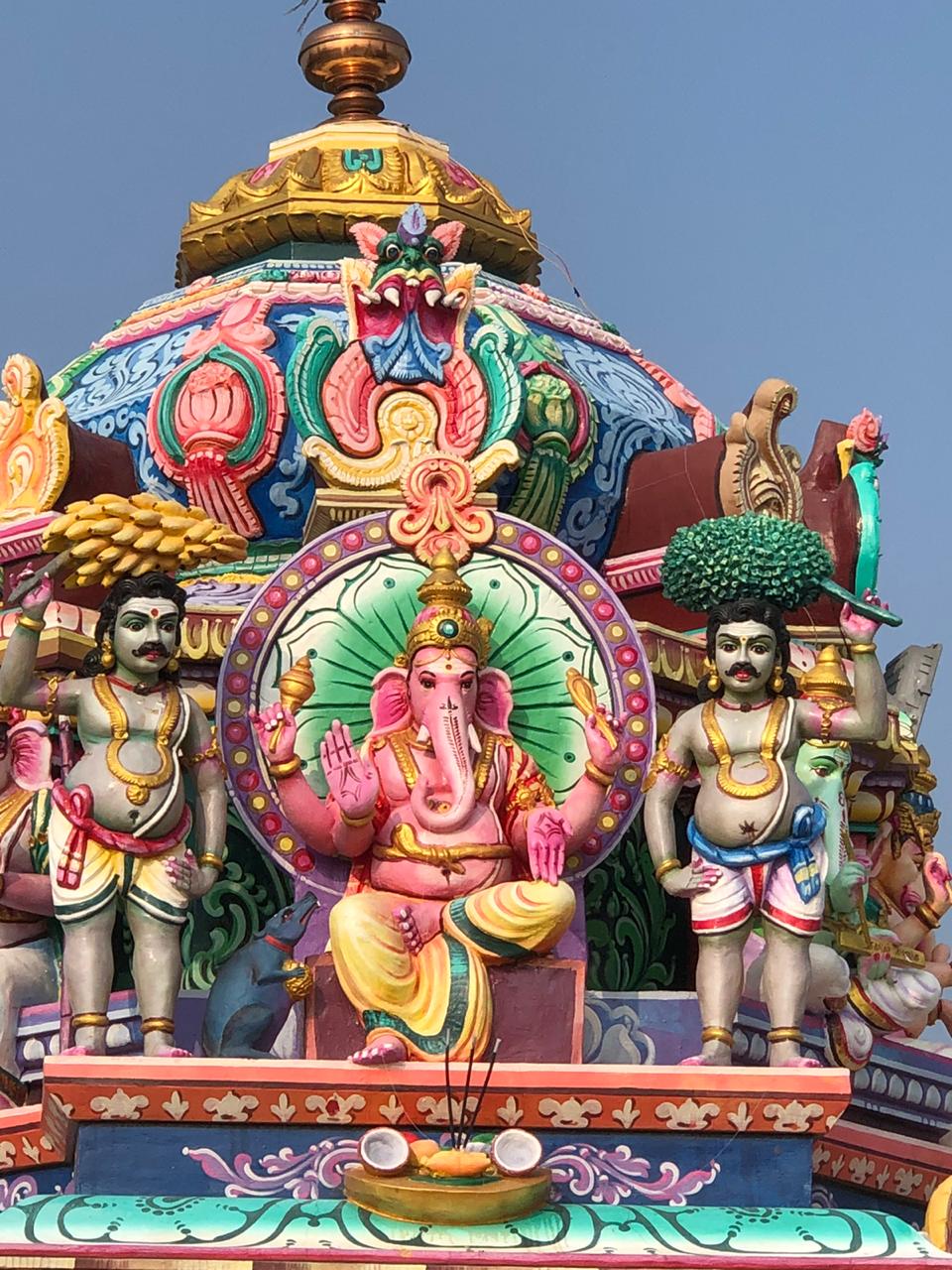 OmNamaSivaya: Sri Kailasanathar Temple, Kadambur Village, Maraimalai Nagar