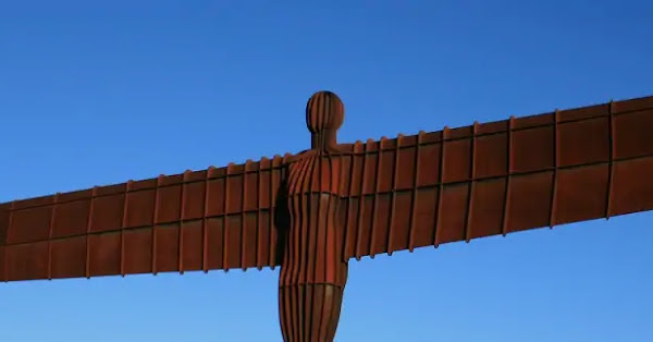 Mega Statues Series: These are the most unusual yet majestic colossal ...