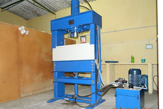 Adam Engineers: Mineral Block Press Machine Manufacturers