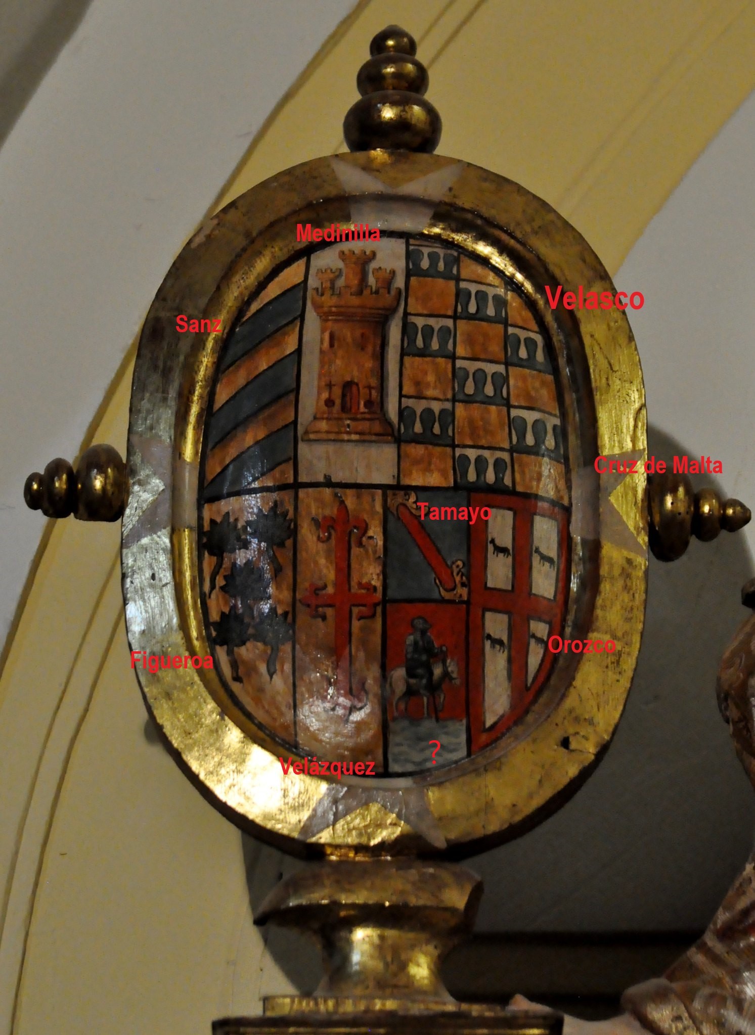 Microhistorias de Cuéllar y su Tierra.: HERÁLDICA EN LA CAPILLA DE ...