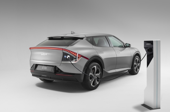 El Nuevo Kia EV6 ofrece carga ultra rápida de 800V, 80% de carga en ...