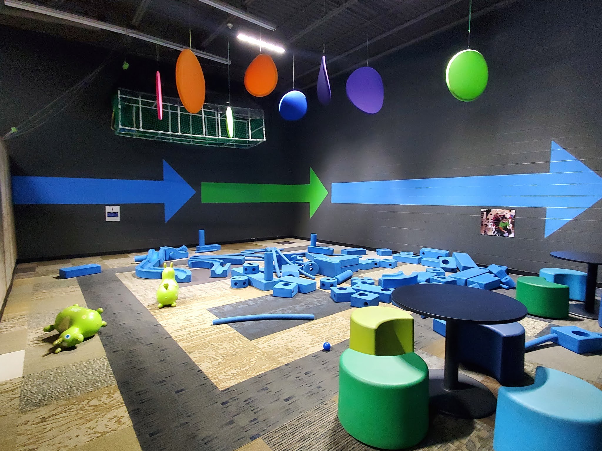 Play St. Louis: Myseum, Town and Country