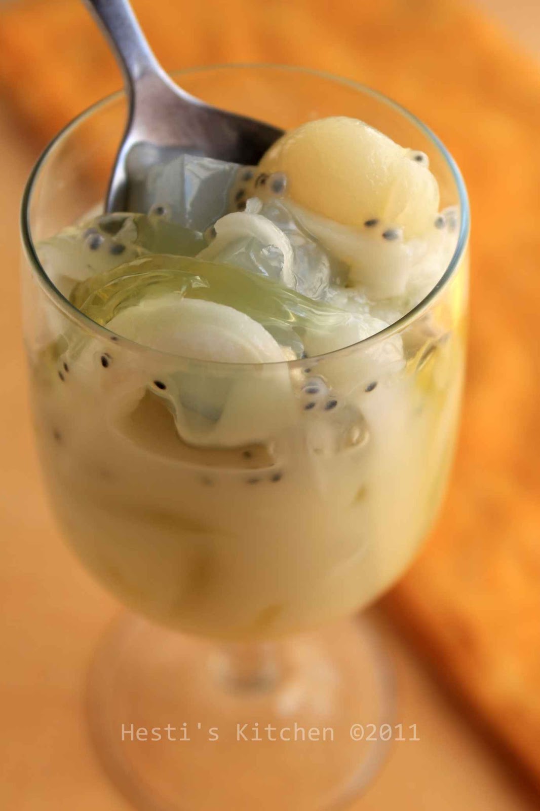 HESTI'S KITCHEN : yummy for your tummy: Es Jeli Kelapa Muda