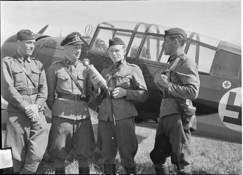 Airplanes in the skies + FAF history: VL Pyry