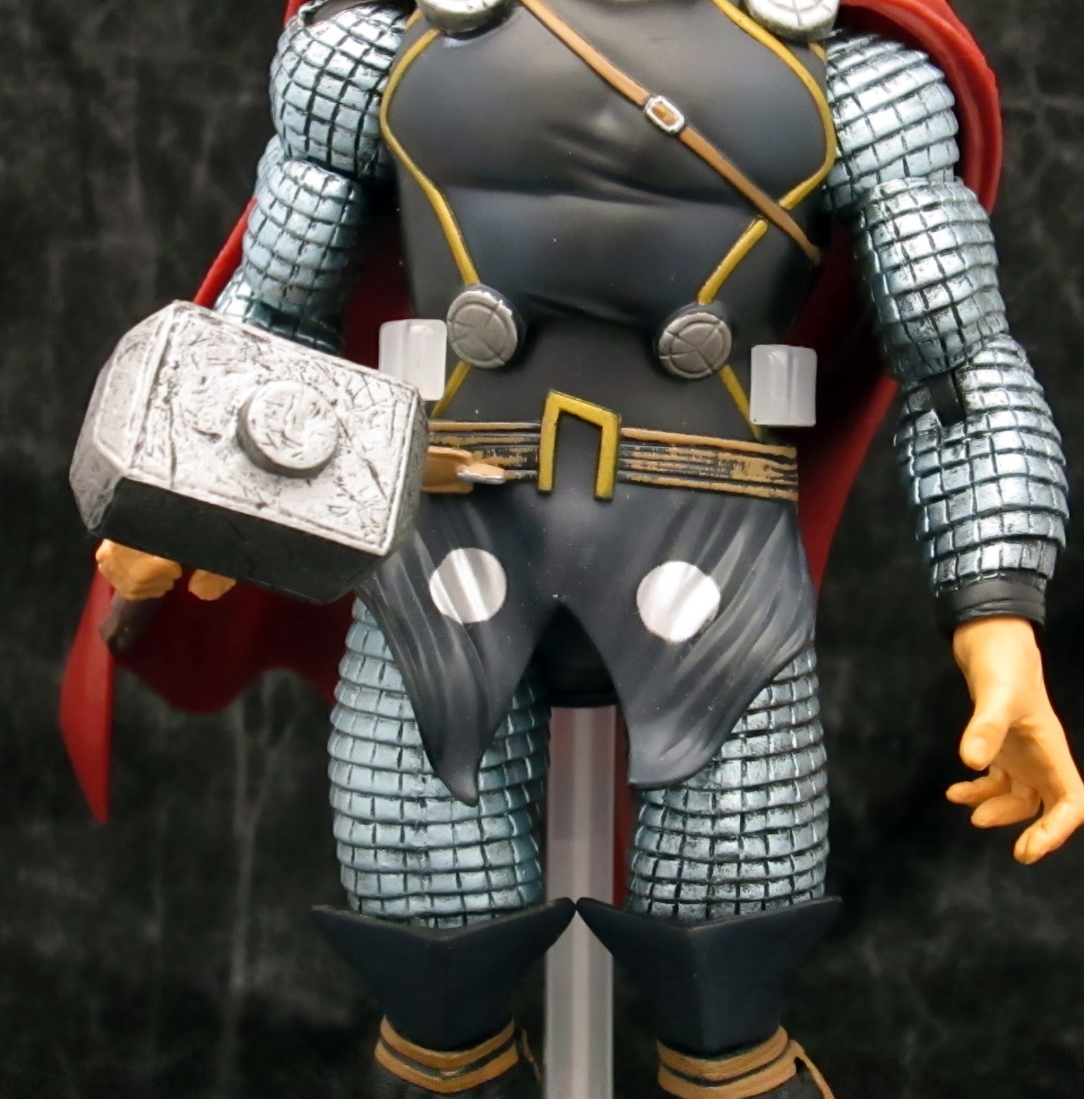 Fine Vintage Reviews: Hasbro Marvel Legends - Mighty Thor