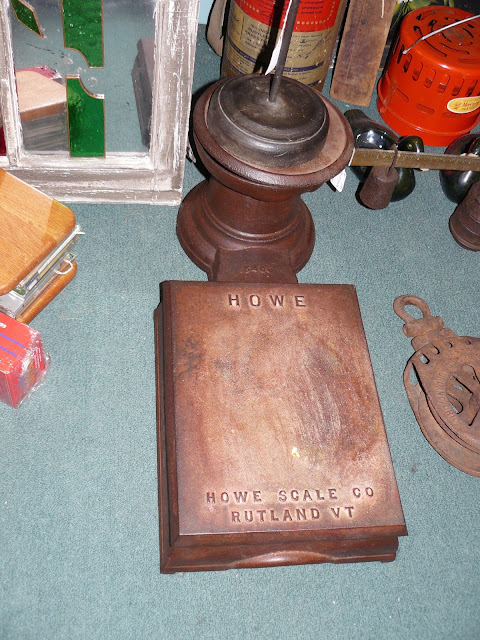 SCRANBERRY COOP : Vintage Metal Howe Scale with weights at Scranberry ...