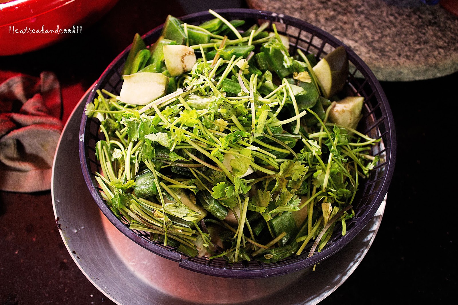 Sim Beguner Chorchori / Bengali Hyacinth Beans and Eggplant Stir Fry