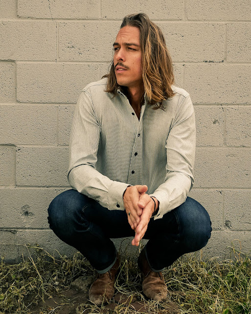 MIKE SCOCOZZA : GENTRY AND ROSE