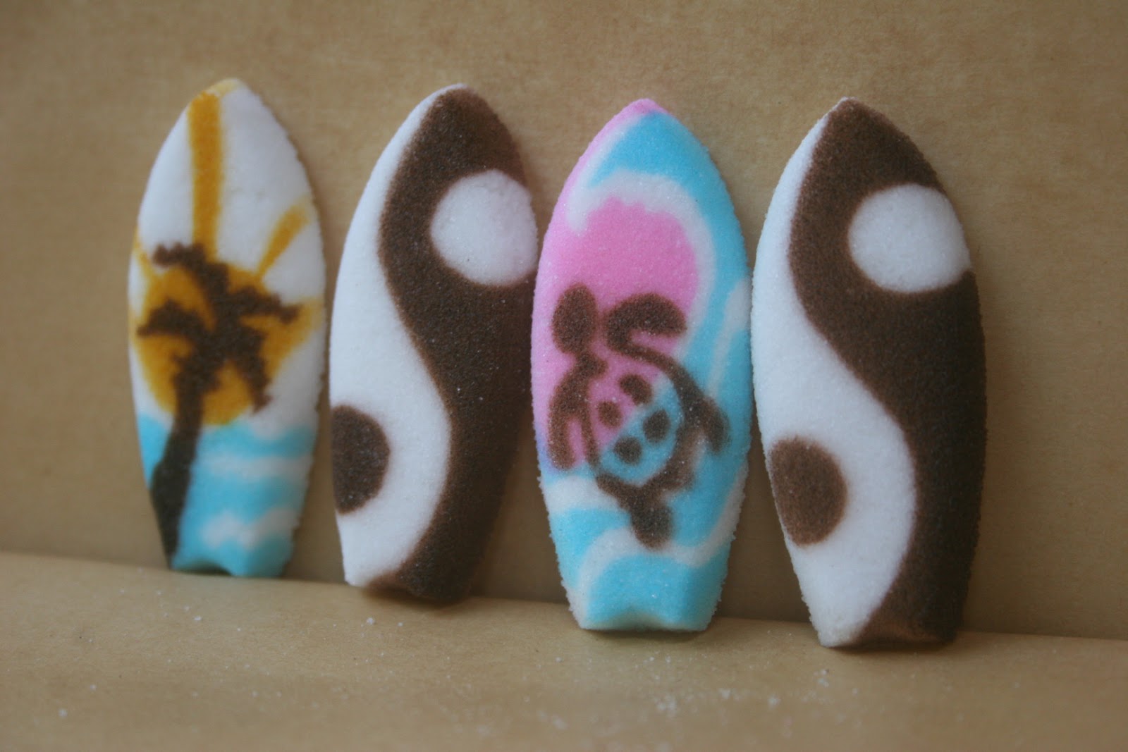 icakepops: Surfboard Cake Pops